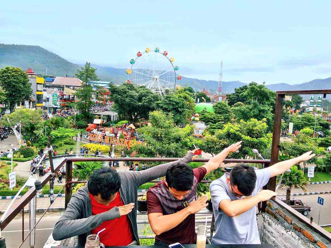 Khawatir Anak Sering Bermain Keluar Rumah? Lakukan Tips-Tips Berikut ...