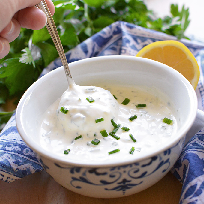 Garlic Sauce, Saus Putih Ala Timur Tengah yang Sedap - Umroh.com