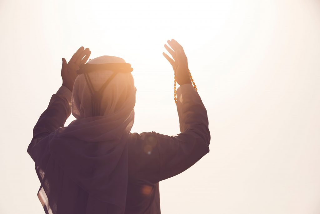 Dahsyatnya Efek Jika Kita Dicintai Allah, Ini Manfaatnya! - Umroh.com