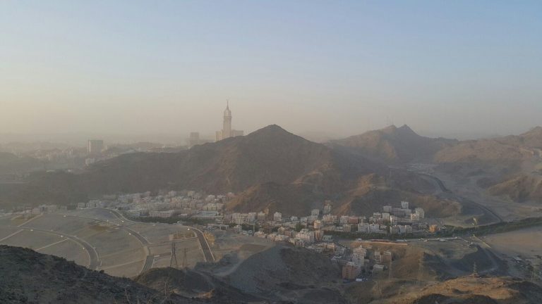 Fakta Menarik di Balik Indahnya Jabal Tsur - Umroh.com