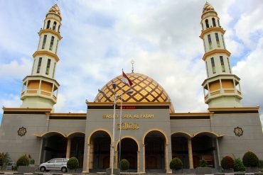 Ini Dia 10 Masjid Tertinggi di Indonesia - Umroh.com